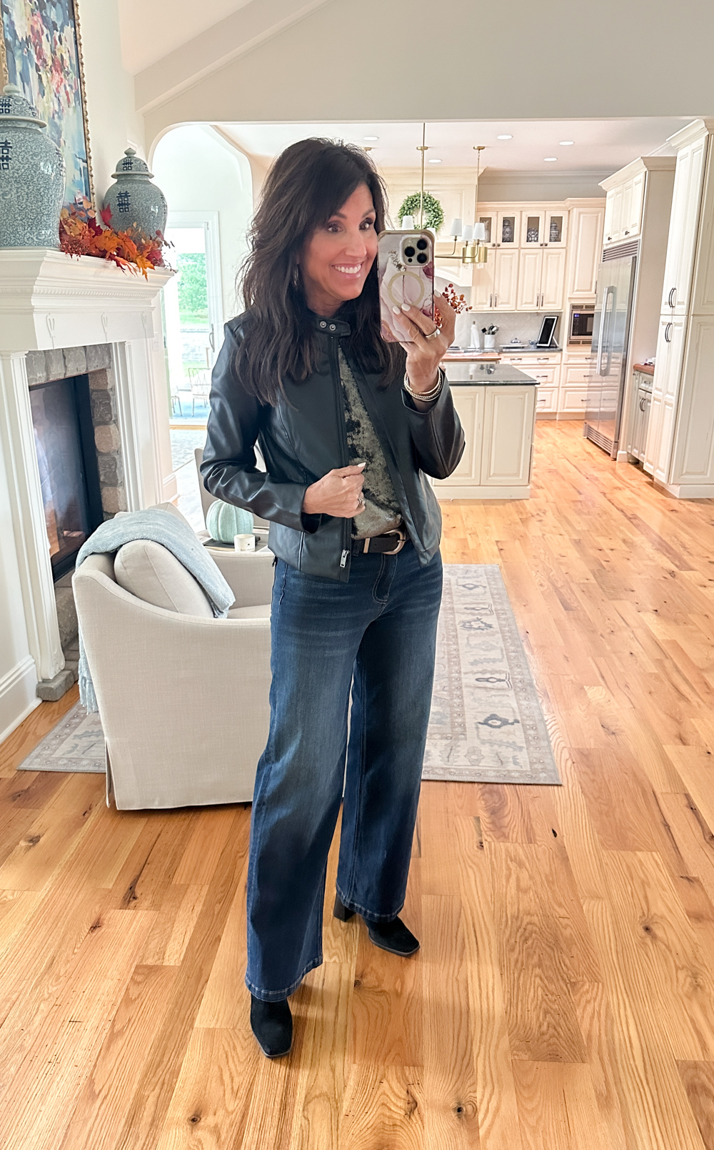 Fall 2024 Fashion: Chic Ways To Wear Faux Leather This Season - Cyndi ...